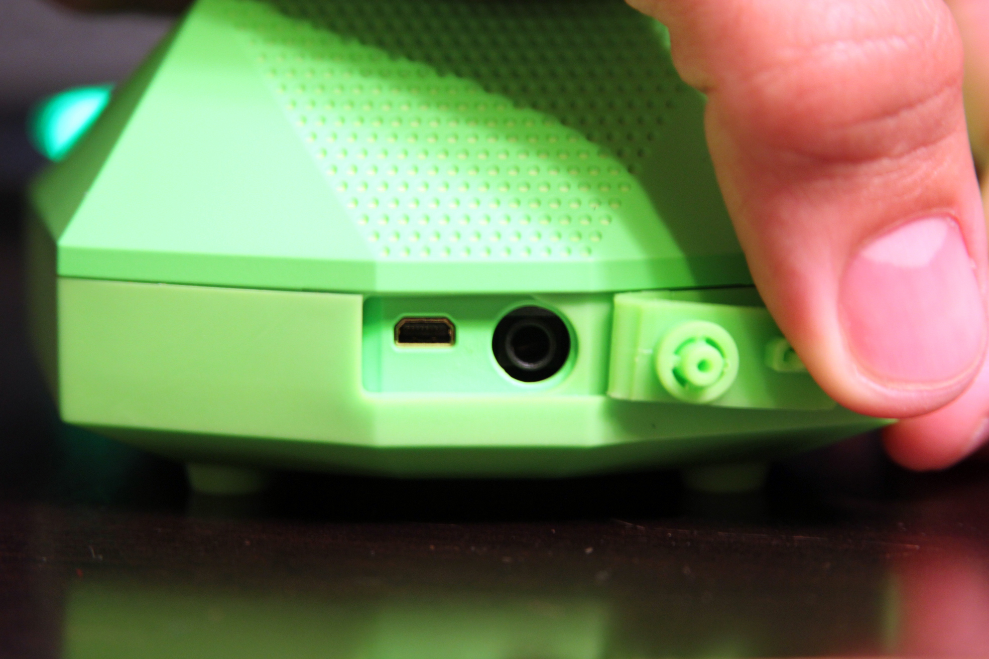 Review: Turtle Shell Wireless Boombox